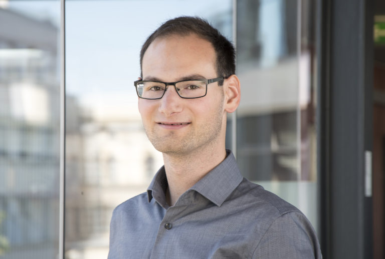 About us - DoellerLab