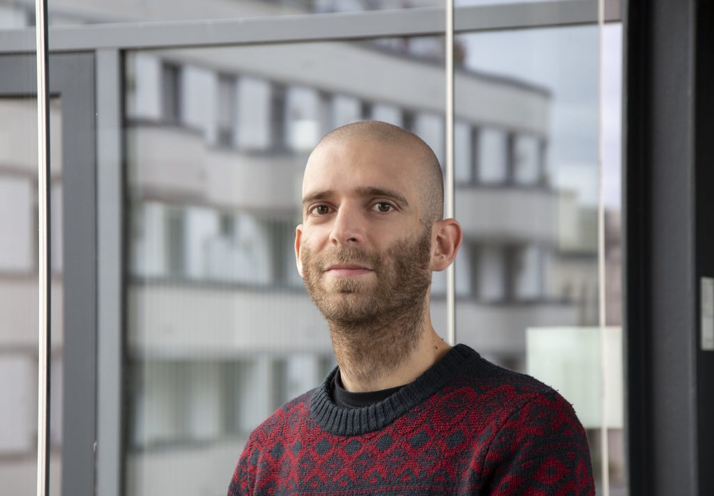 About us - DoellerLab